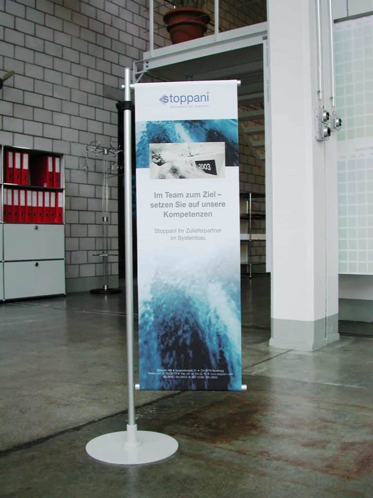 Teleskopmast Indoor: mobiler Fahnenmast | Flagprint AG